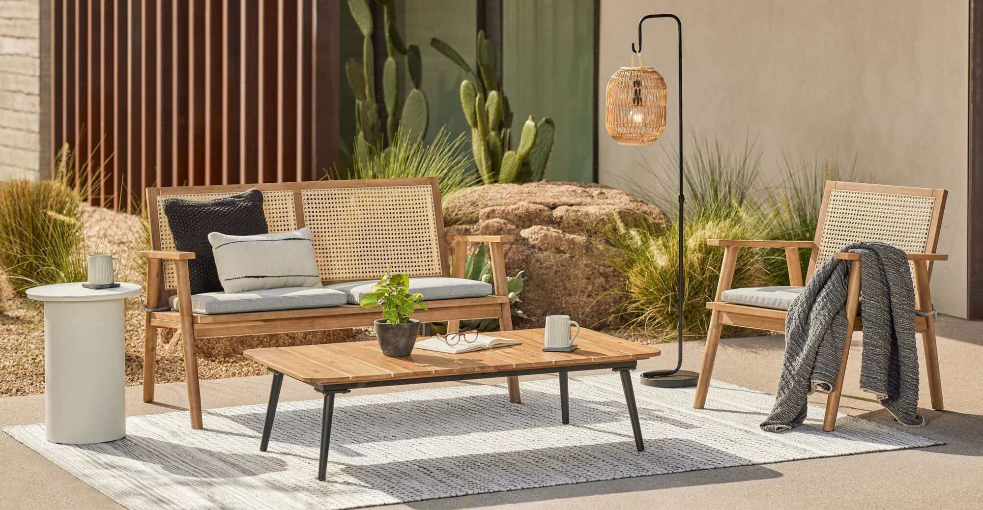 Best Backyard Decor and Outdoor Accessories for Your Patio