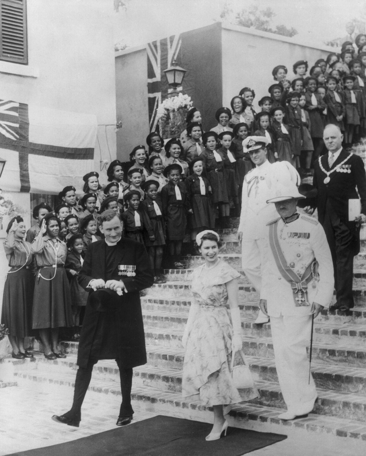 30 Queen Elizabeth Photos as a Young Woman & Through the Years