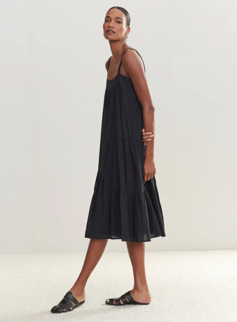 Try This Summer Capsule Wardrobe From Designer Jenni Kayne