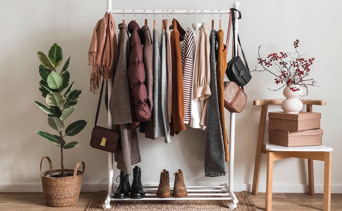 Trending Fall Fashion Colors for 2024 & How to Wear Them